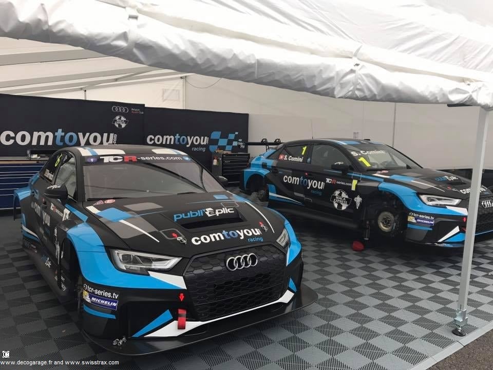 Race paddock floor - Swisstrax