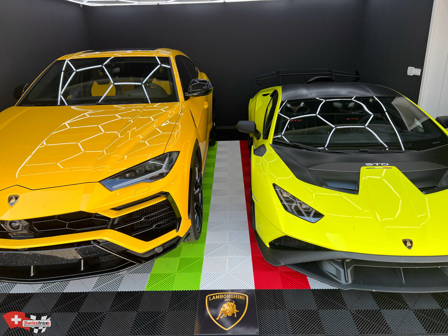 Lamborghini garage floor tiles: an at home exhibition ! - Swisstrax